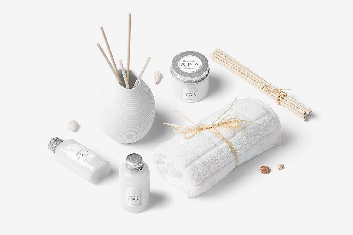 Cosmetics Mockup Scene Isometric 01 | Premium & Free PSD Mockup Store